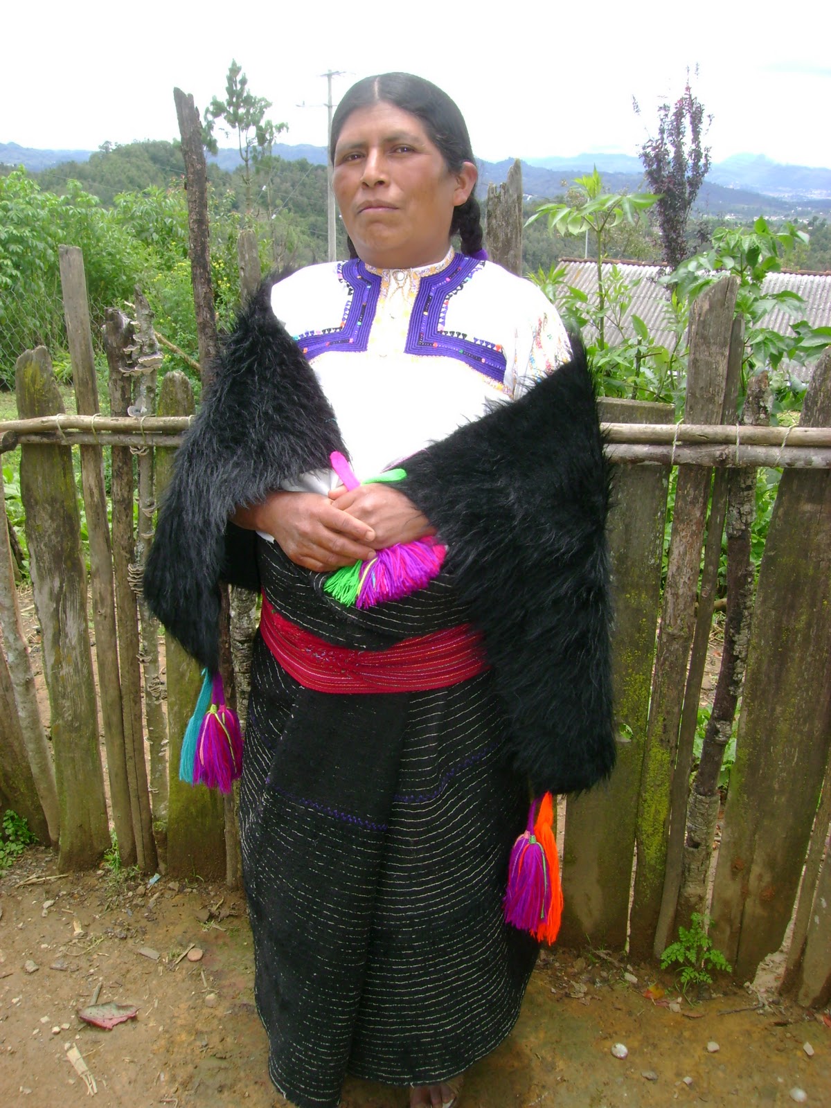 MANOS Y ROSTROS A.C.: Vestimenta Tradicional de Setelton,Chamula ...