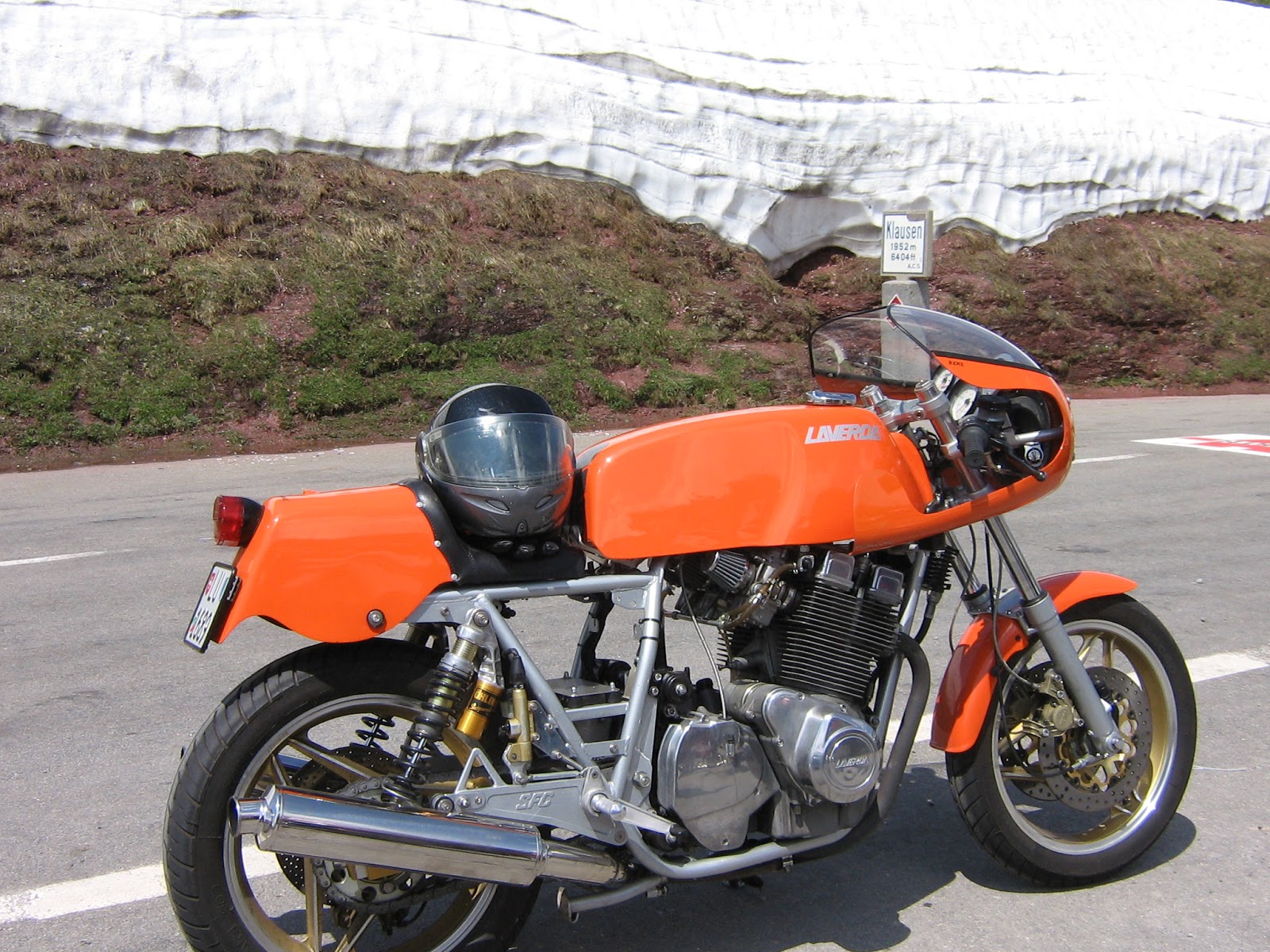 LAVERDA 1000 SFC "Projekt Orange": immer etwas Neues dazu....