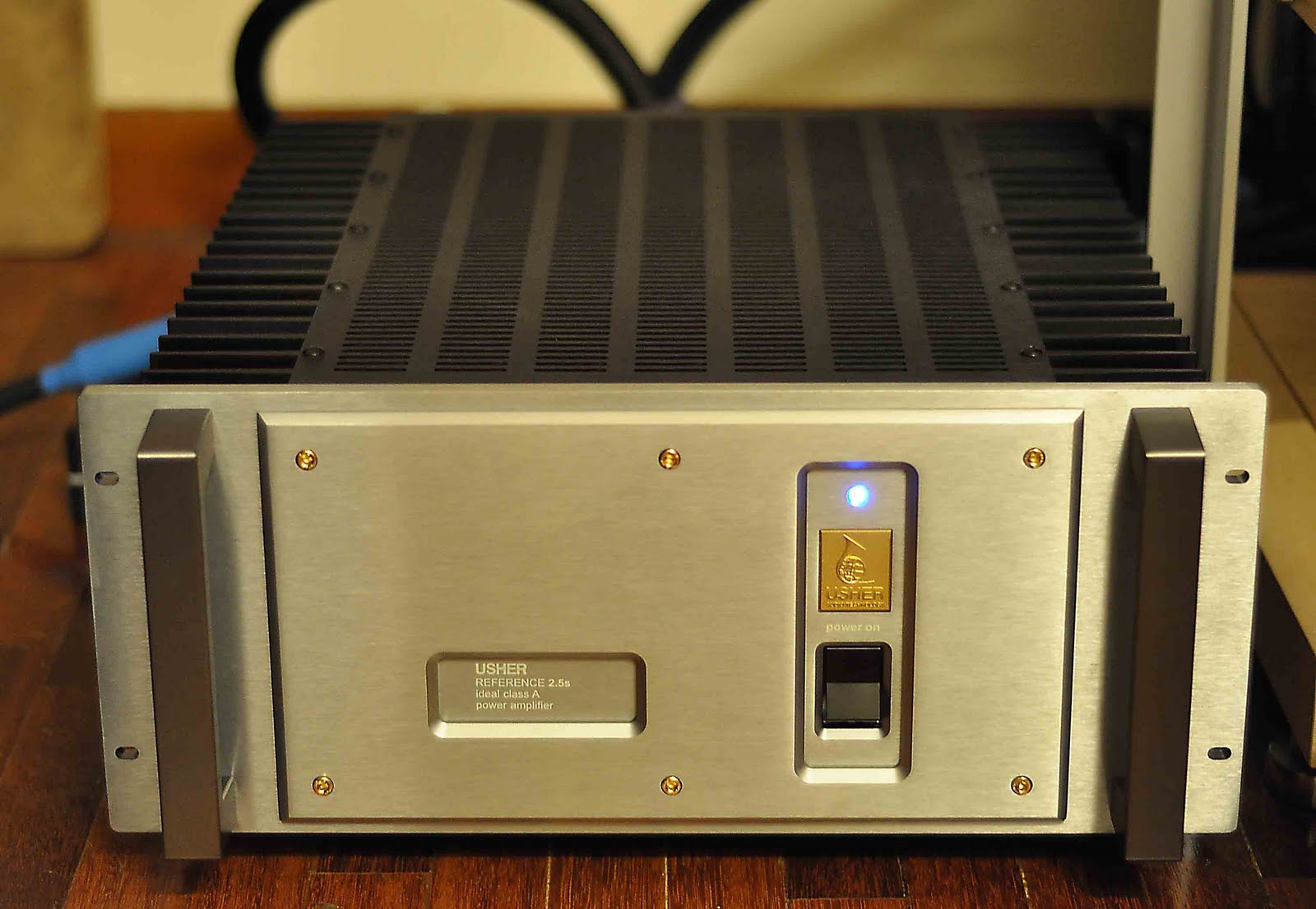 HiFi Unlimited: Usher Reference 2.5s Power Amp