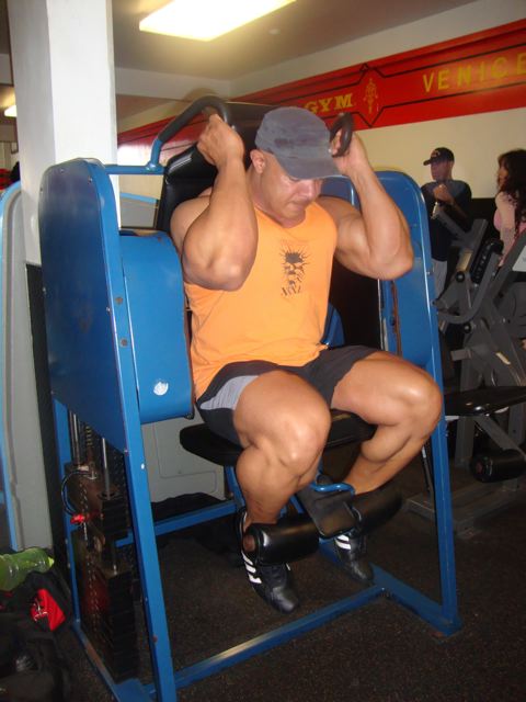 ERIC DILAURO ELITE PHYSIQUE & NUTRITION PERFORMANCE COACH : 300lb Big ...