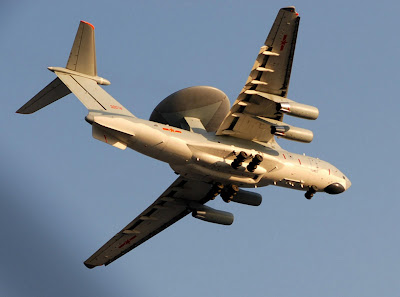 EL HANGAR DE TJ: J-10B Y KJ-2000