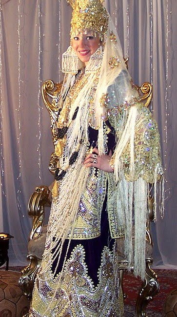 Love All Races: Traditional North African Dress