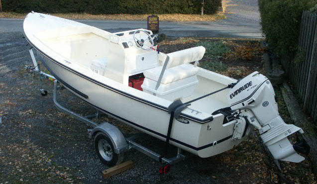 Eastern Boats at Gratitude Yachting Center: Eastern 18 Anniversary Edition