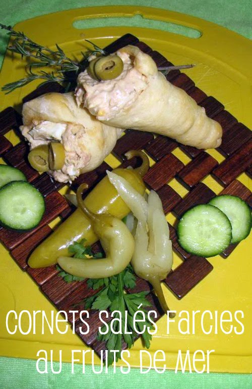 Simplicity's table by the sea - en français: Cornets salés farcies au ...
