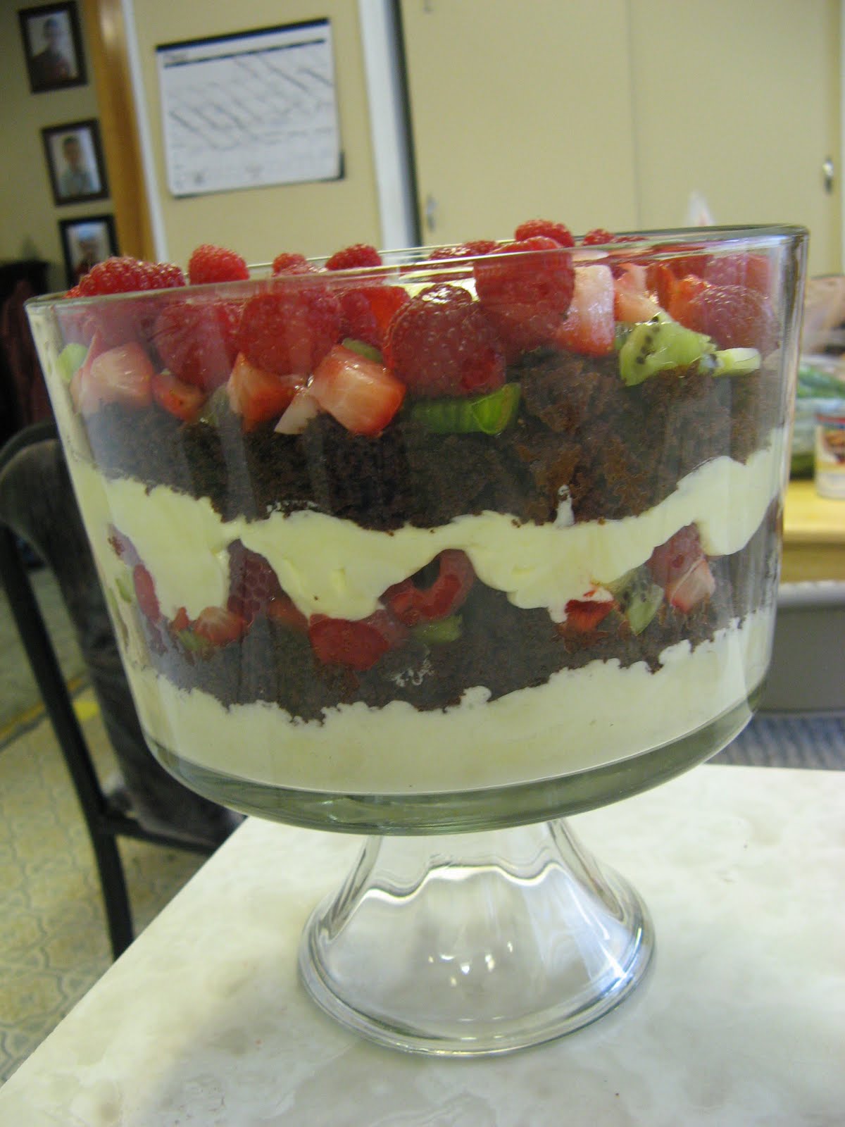 Kari's Cooking Corner: Chocolate and Fruit Trifle
