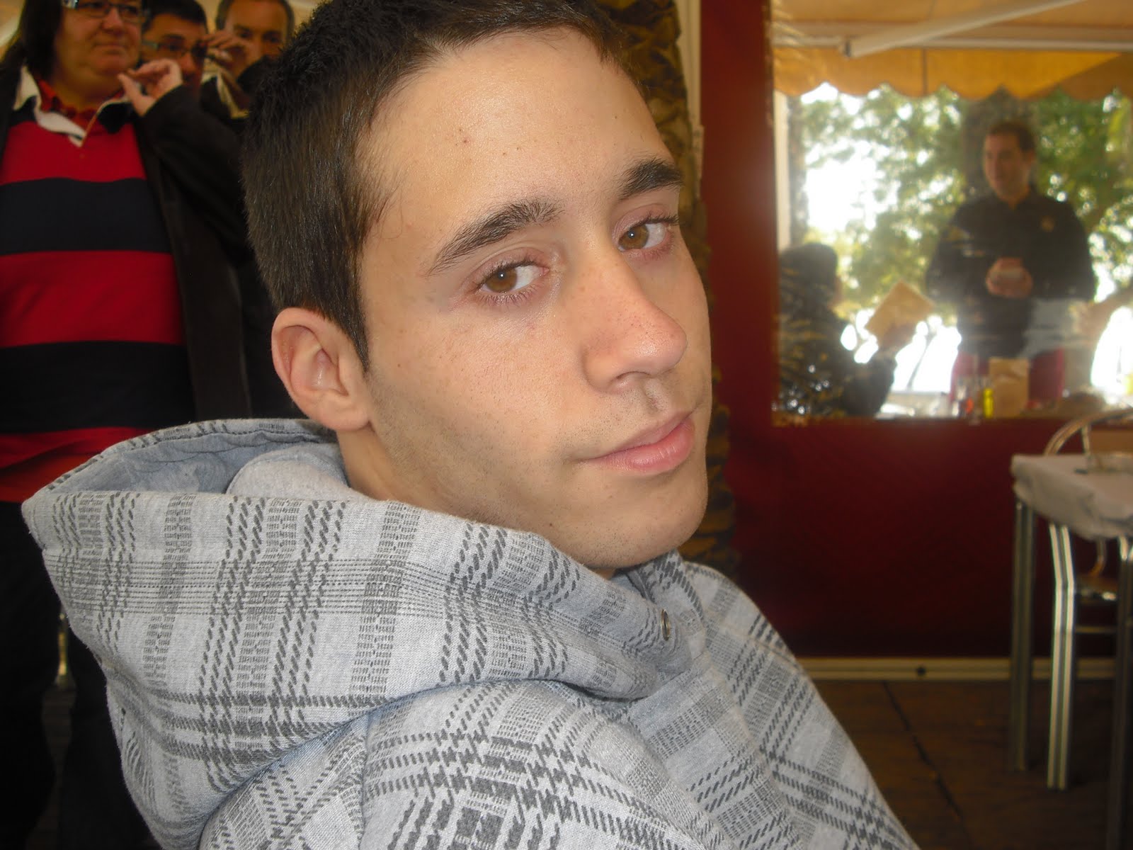 Anti-adrian: Adrian feo