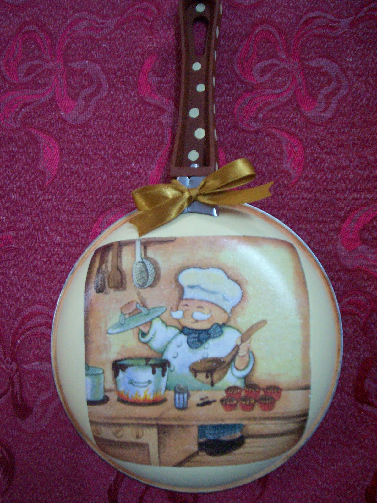 Simply Deco: Tempahan Decoupage - cutting board , frying pan