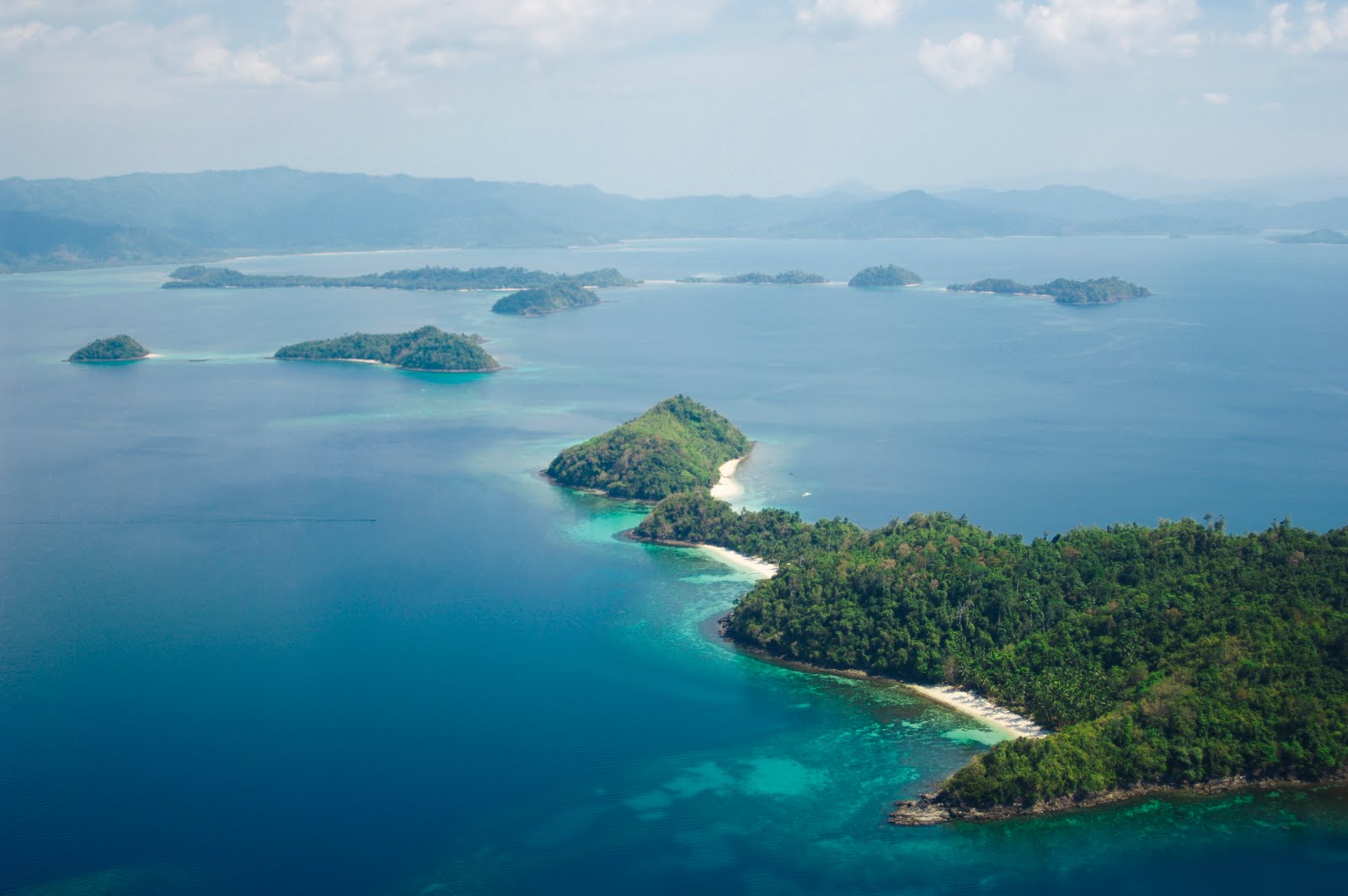 Discovering Palawan, Philippines: Flying into Palawan