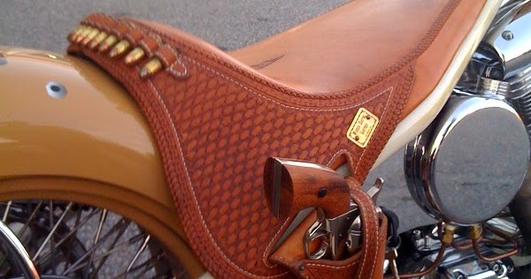 Ribbon of Highway: Now... THIS... is a Custom Motorcycle Seat!