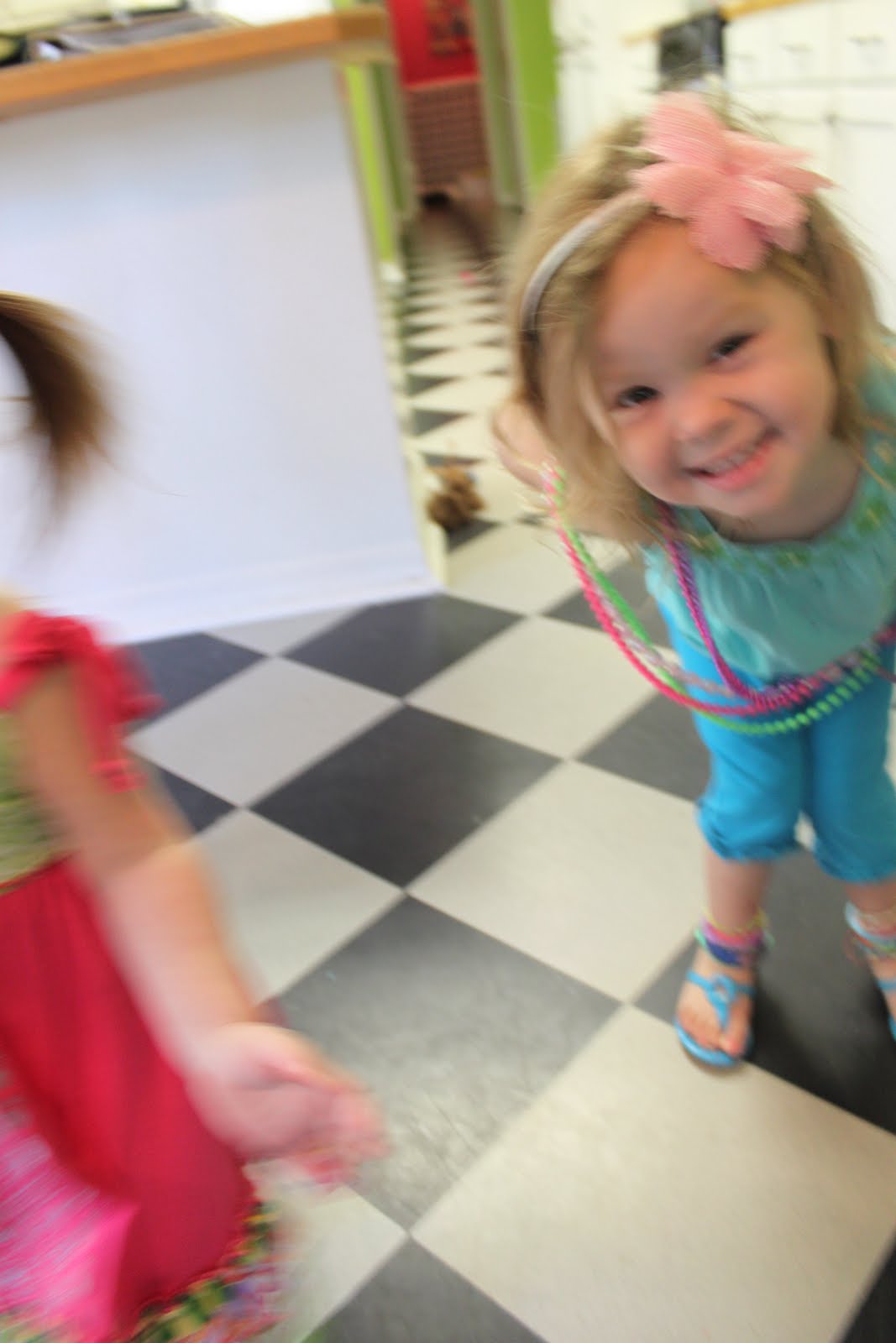 Mojoy: My child and her accessories!