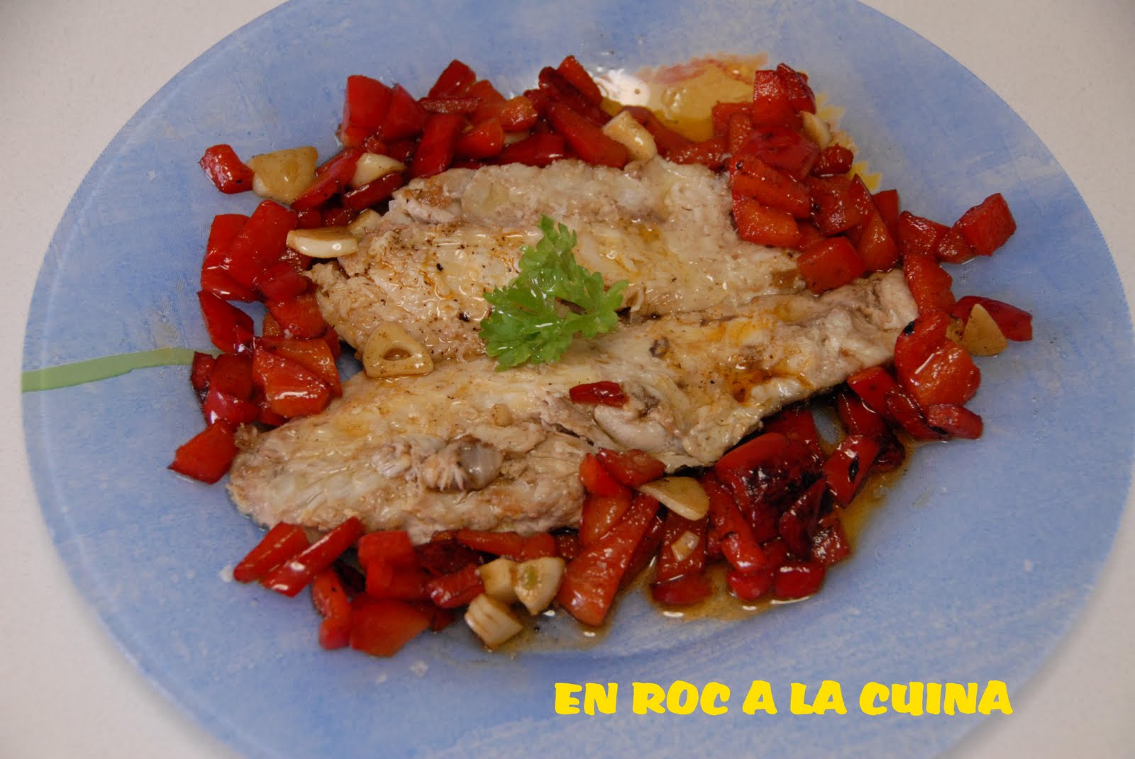 En Roc a la Cuina: Verat a la planxa amb pebrot vermell