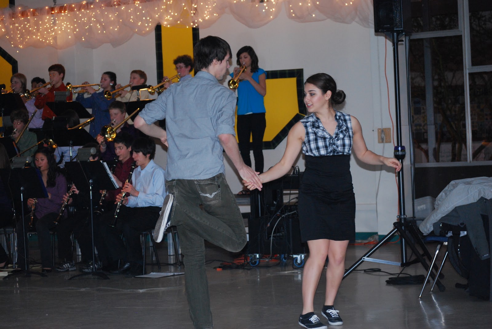 Shoreline Area News: Dancers swing and sway to the music at the Big ...