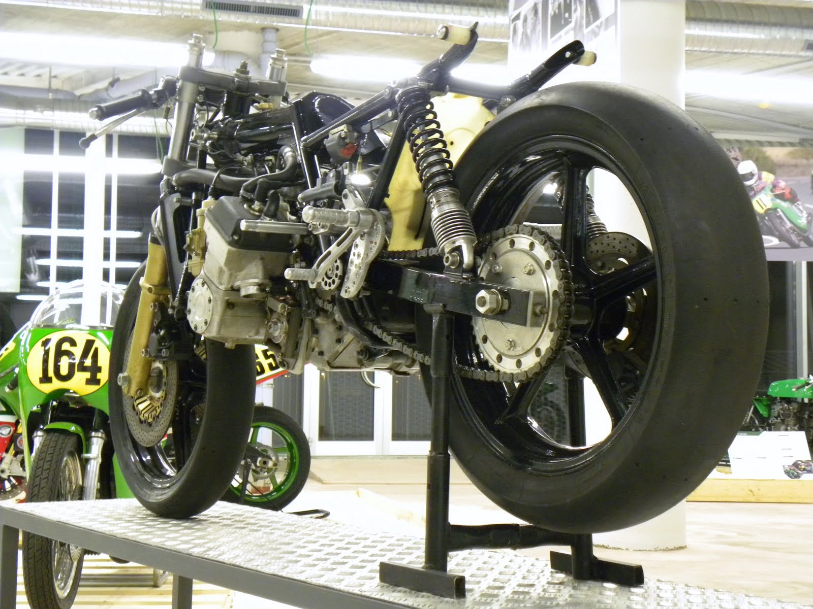 MAD Motorcycle Art Design : Patton - RocketGarage - Cafe Racer Magazine