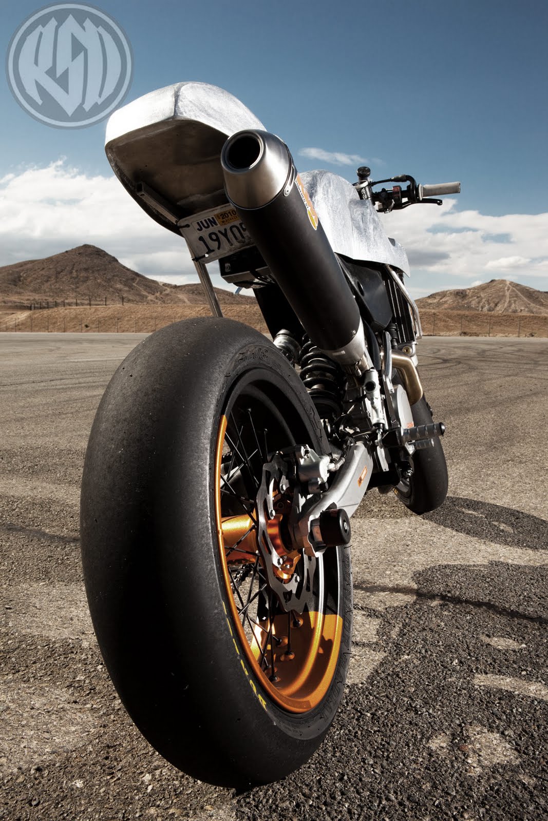 530 KTM Cafe Custom - RocketGarage - Cafe Racer Magazine