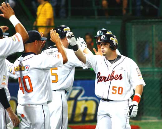 Tribu Caribe: ALEX ESCOBAR FUE EL HÉROE EN PUERTO LA CRUZ