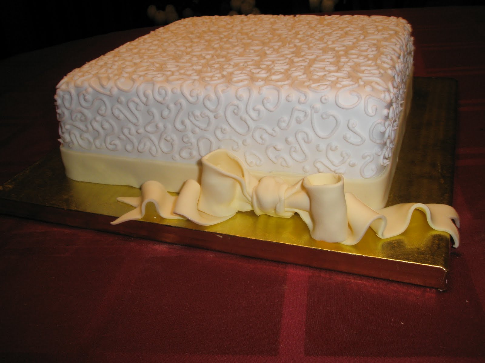 The Cake Engineer: Elegant Square Cake