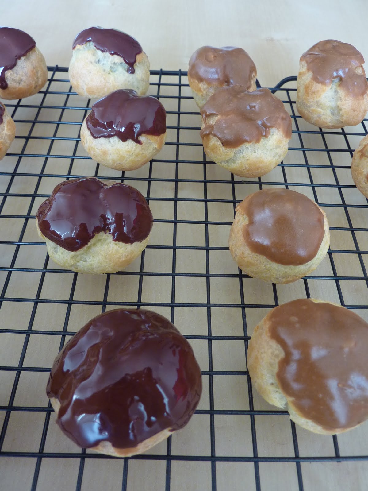 Sweets...Happiness: Mont St Clair - Profit roll choux プロフィットロール