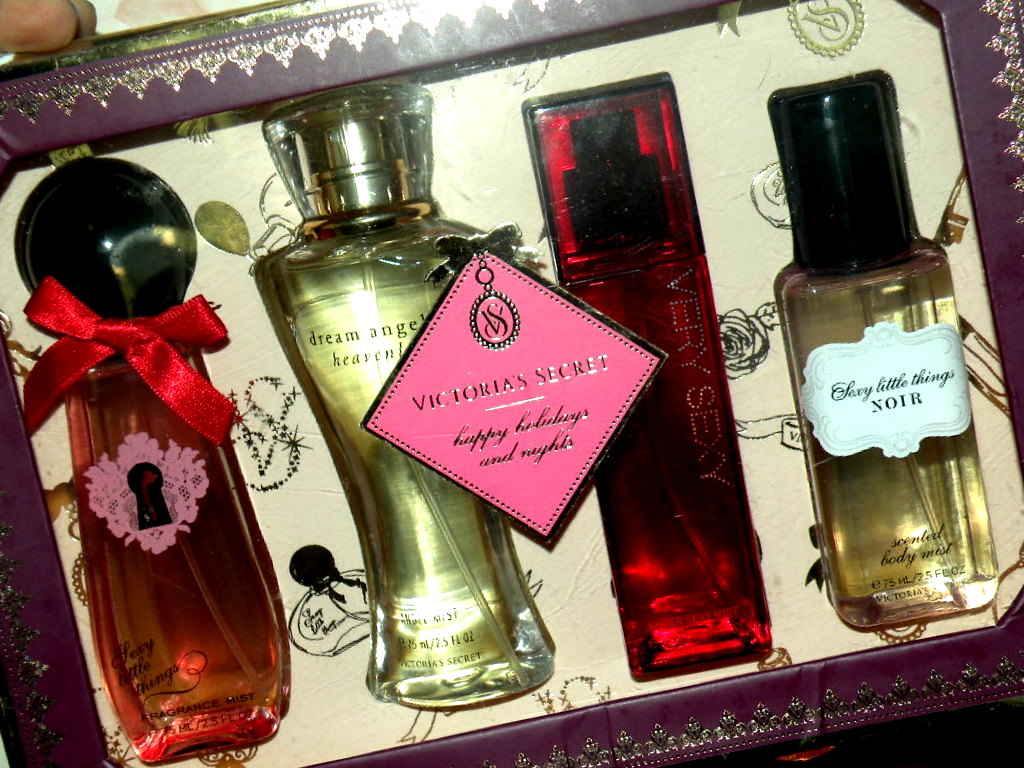 Vicky & Bella's: Kit - Perfumes Victoria Secret