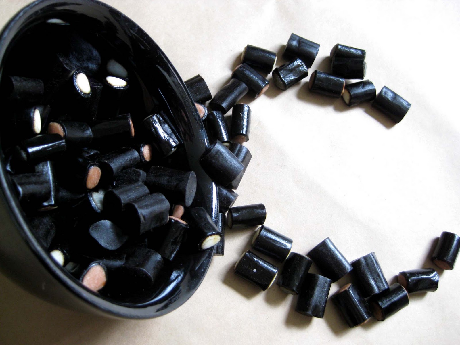 omⒶ KOPPA: MUSTA TUNTUU