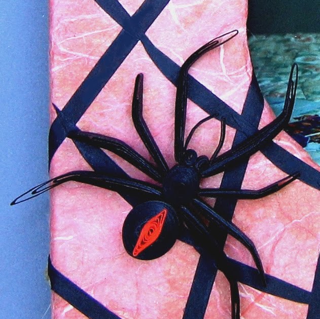 All Things Paper: Halloween Spider Frame Tutorial