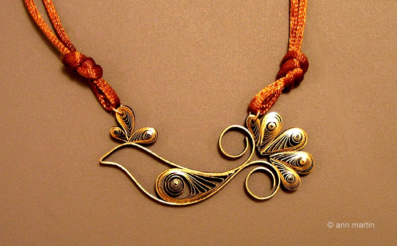 Make a Quilled Bird Pendant
