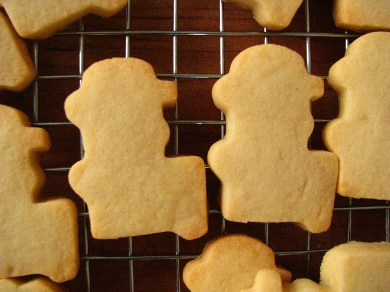 CakeWalk: Daring Baker Challenge September 2010: Sugar Cookies.