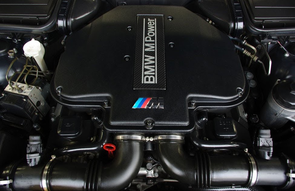 BMW M5: S62 M5 V8 Engine