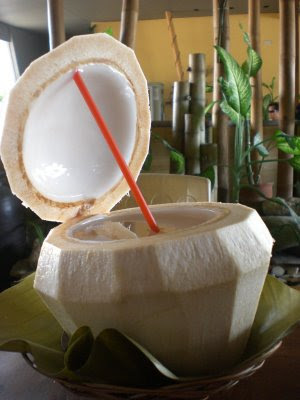 Livingetc...: My Fresh Coconut Juice