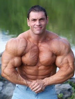 world bodybuilders pictures: bodybuilders in italian blue jeans dressup