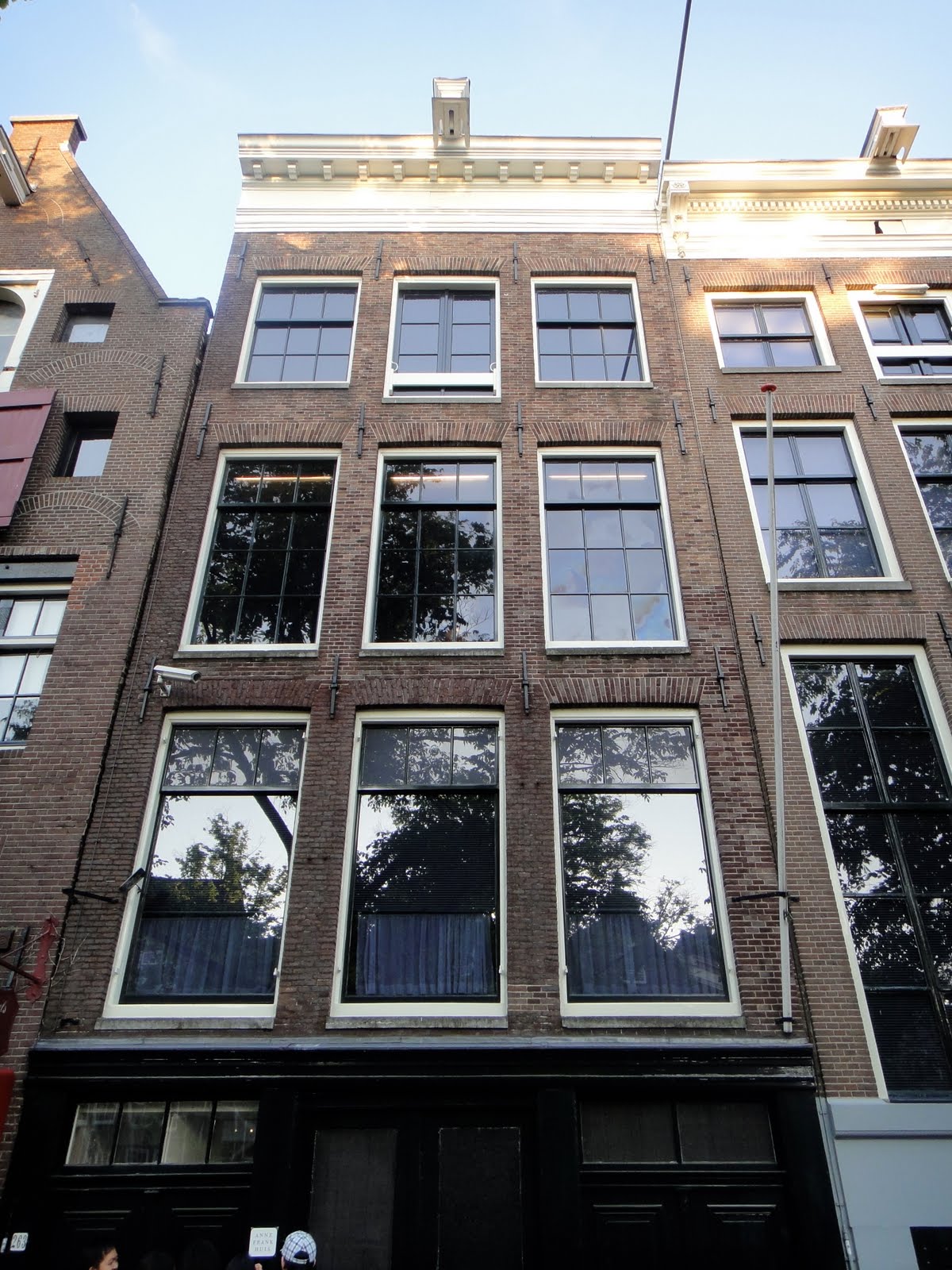 4th and 1: Anne Frank Tour