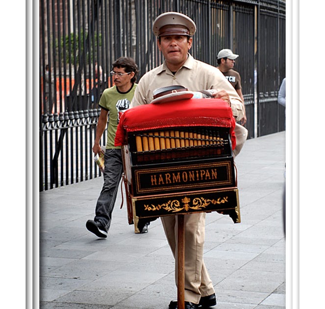 MENCH: El Cilindrero