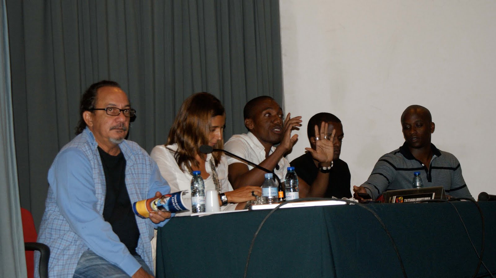 BANDA DESENHADA-QUADRINHOS-COMICS DE ANGOLA 24/24h: LUANDA CARTOON 2010 ...