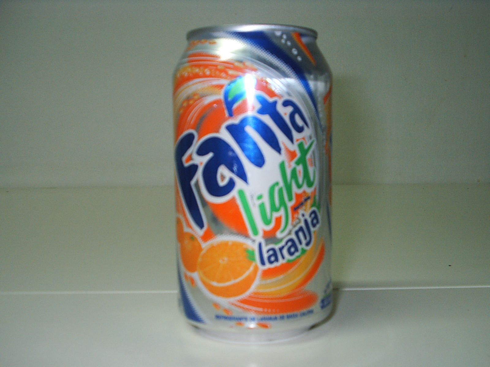 LATAS DE GASEOSAS DE JUAN CRUZ: FANTA (Países Varios)