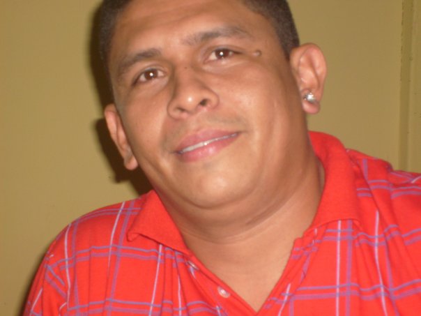 PROYECTO 2011: A LA MEMORIA DE NUESTRO AMIGO RODNEY "EL OSO" RAMIREZ