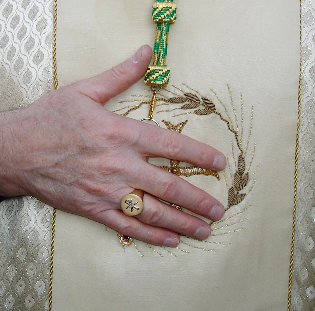 St. Michael's Cathedral Toronto: Episcopal Bling