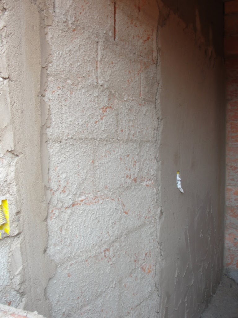 Casa 11: Início do Reboco