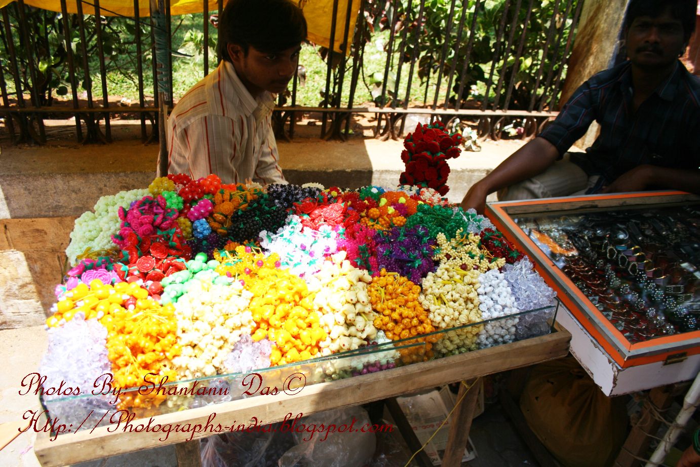 INDIA Through the Eyes of Shantanu Das: Indian Trinkets