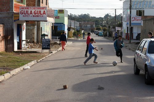 Lenço Encarnado: As 10 regras do Futebol de Rua