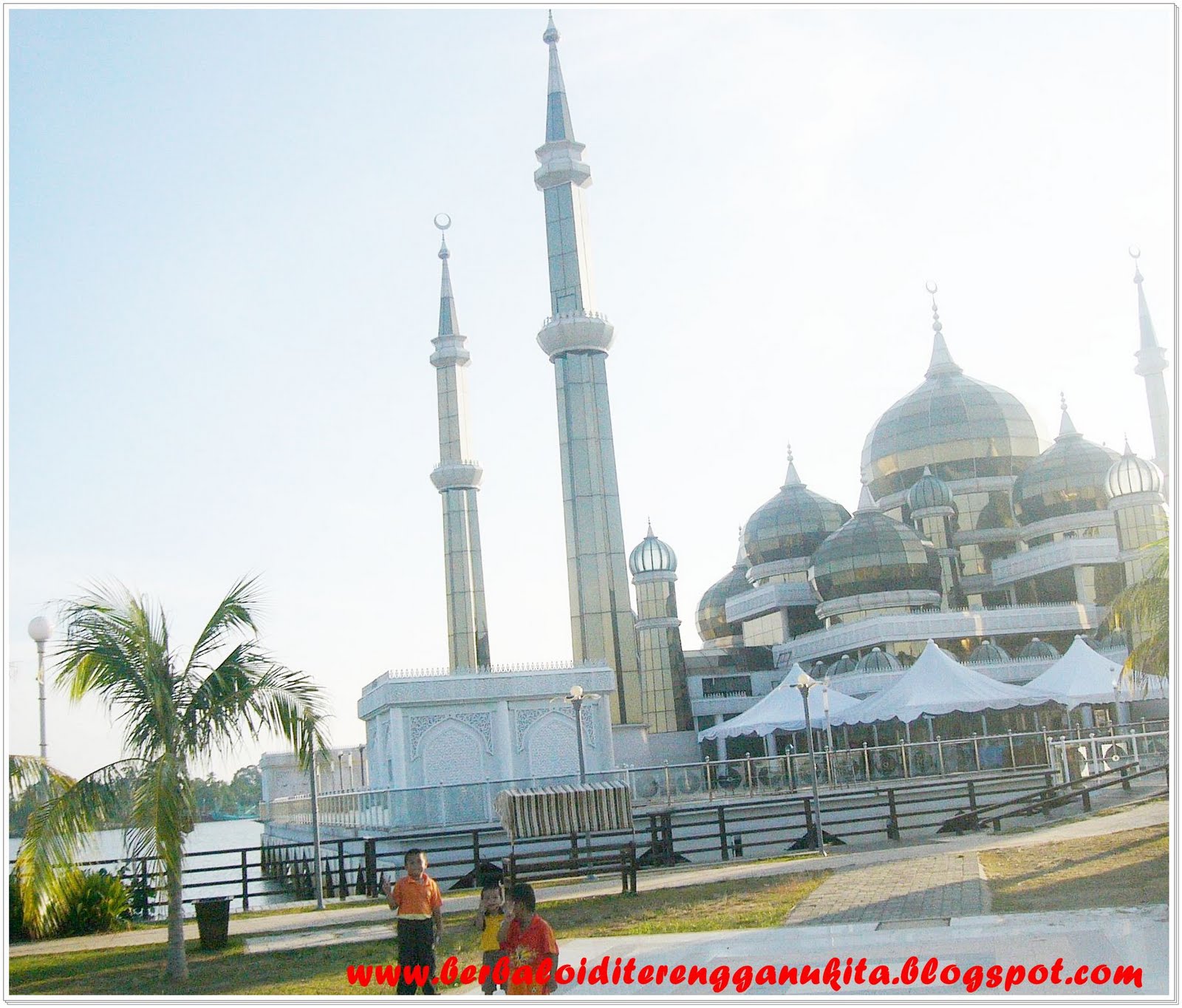 MASJID KRISTAL IKON TAMAN TAMADUN ISLAM | Berbaloi di Terengganu Kita