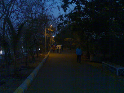 Life in Navi Mumbai: Mini seashore in vashi during summer