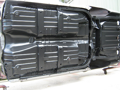 HQ SS: First colour underbody paint on