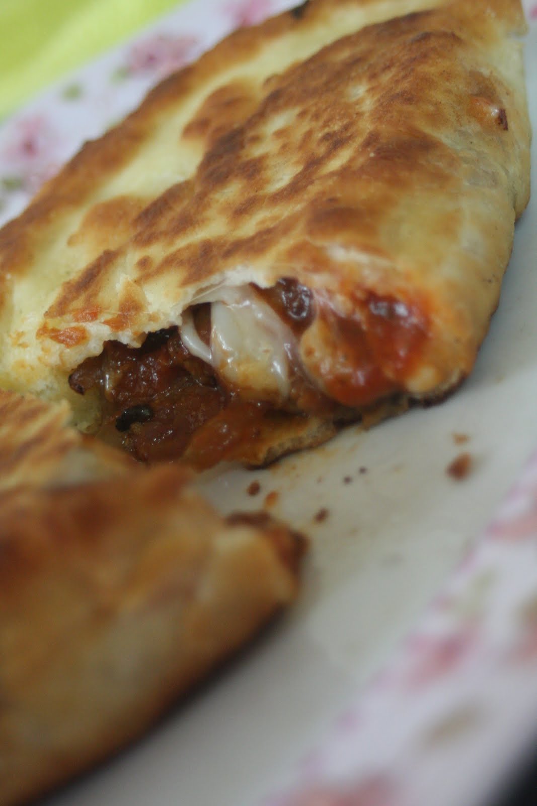 ovenless chef: Pan Fried Calzones!