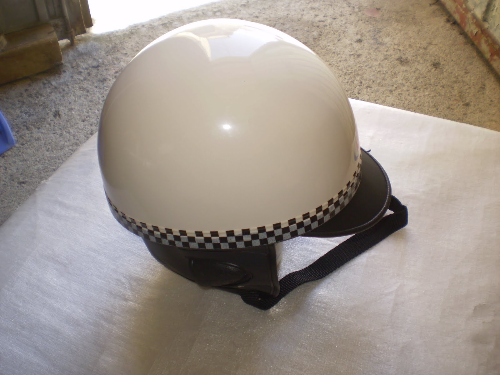 Peças para motorizadas clássicas: Capacete clássico - "Penico"