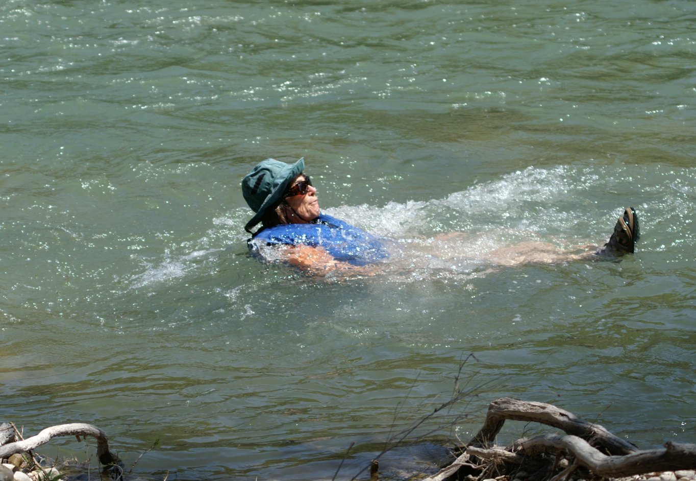 boatsandballs: Saturday Paddlers - Guadalupe River