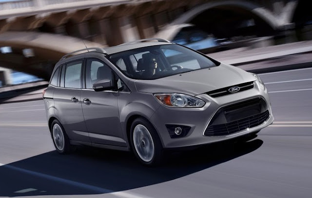 Looks Like a Car: In the U.S. introduced a new generation of 2012 Ford ...