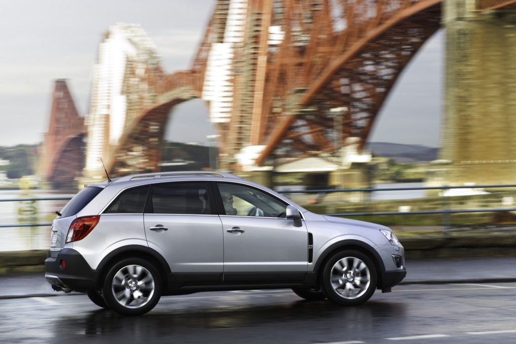 Net Car Show: 2012 Opel Antara SUV