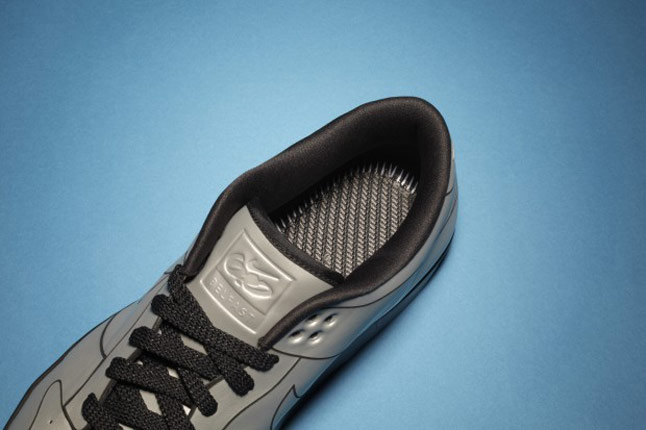 DMC-12 X NIKE 6.0 DELOREAN DUNK - The CoolSpotter