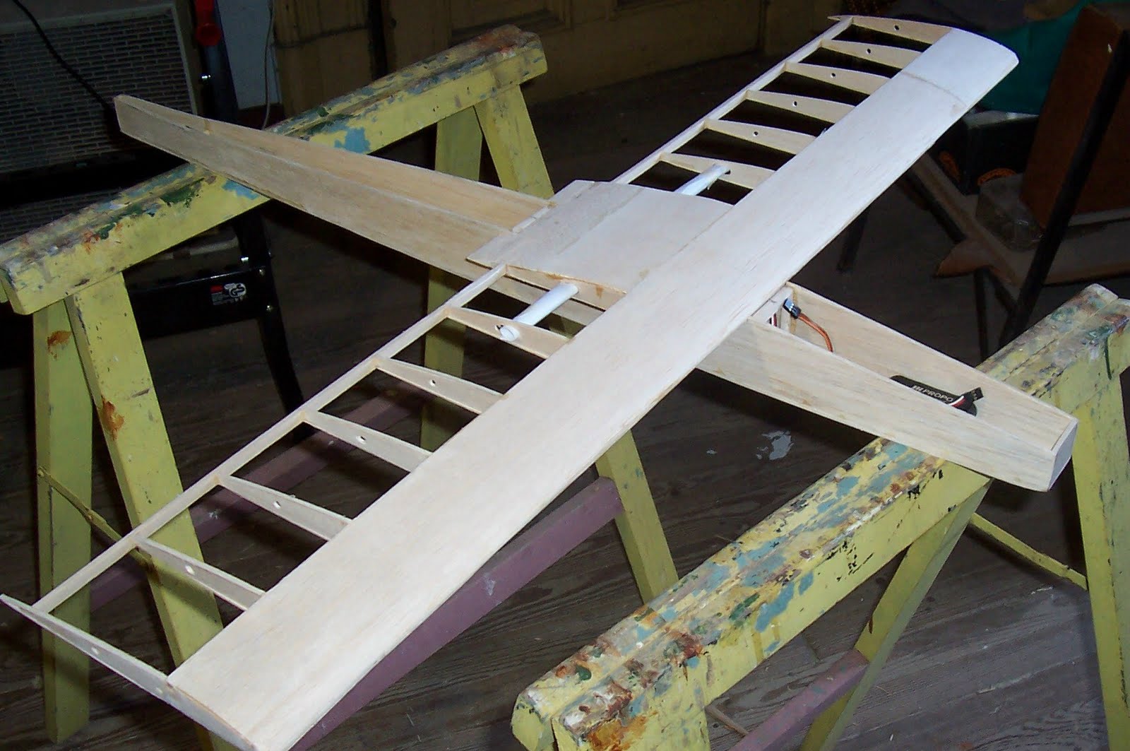 C.A.S.A. ...: SE APROXIMA UN PLANEADOR