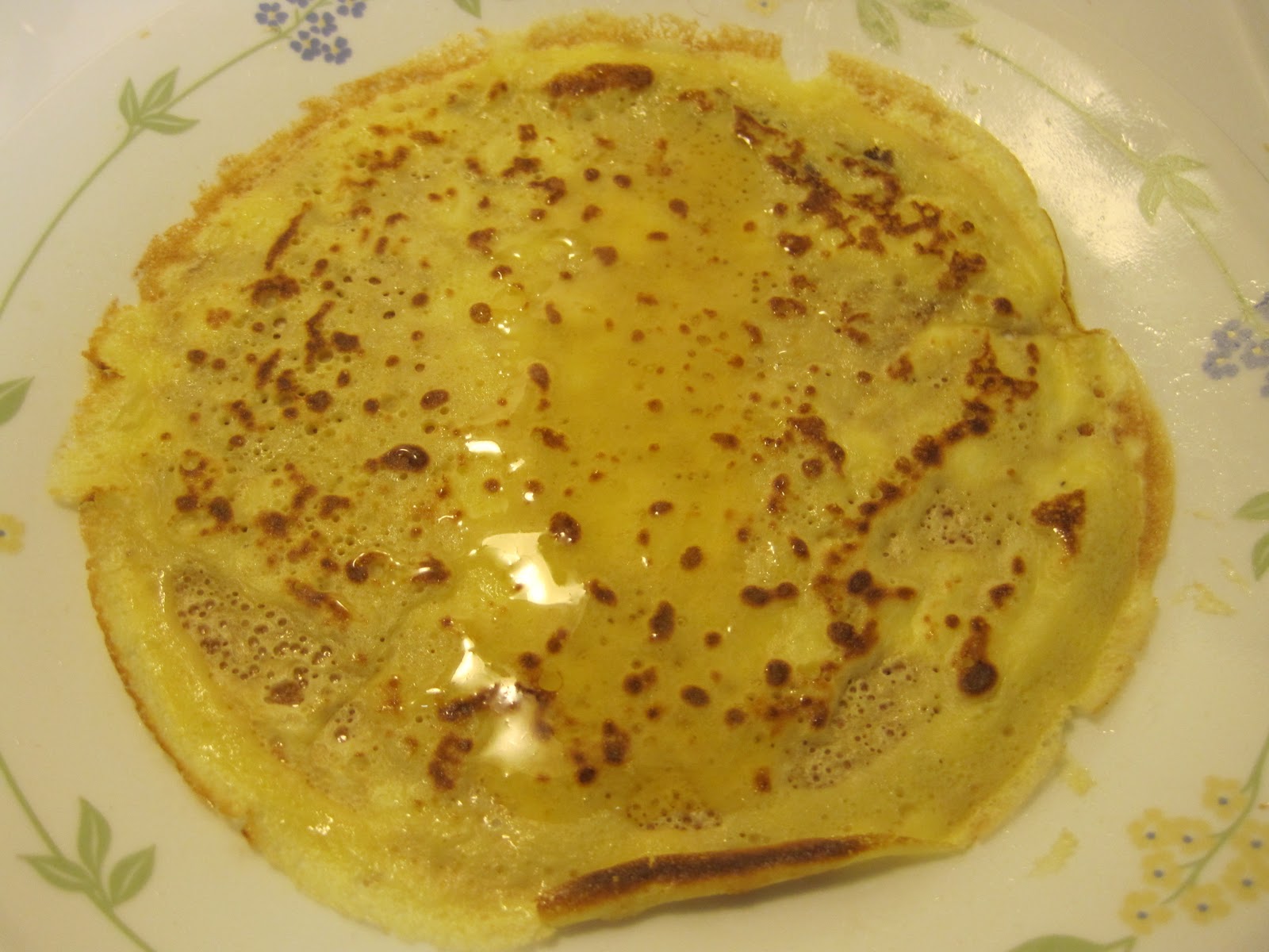 Adventures in Cookery: Crepes or Palachinki (Палачинки)