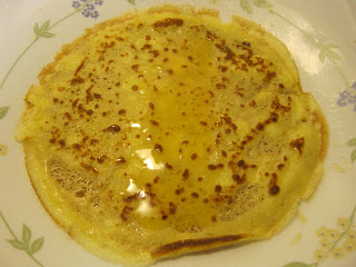 Adventures in Cookery: Crepes or Palachinki (Палачинки)